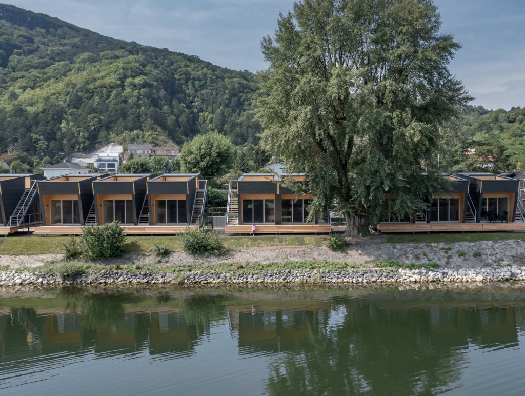 Tiny Workspaces - bestworkspaces.com