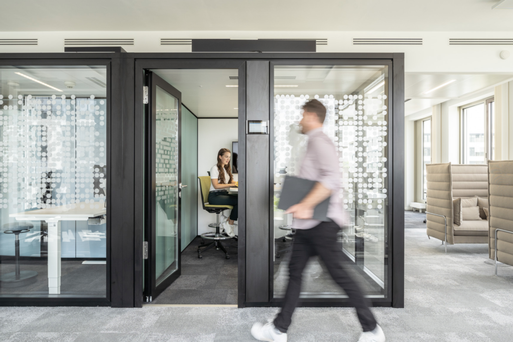 Living Floors - bestworkspaces.com