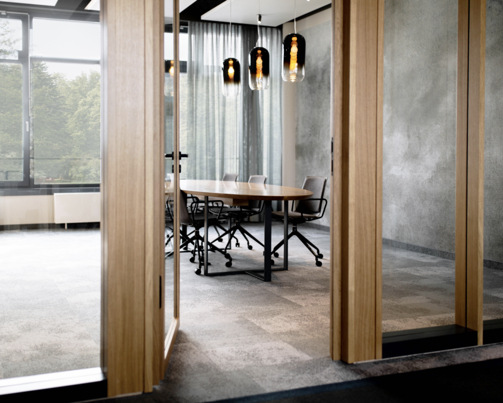 Oval Dynamic - bestworkspaces.com