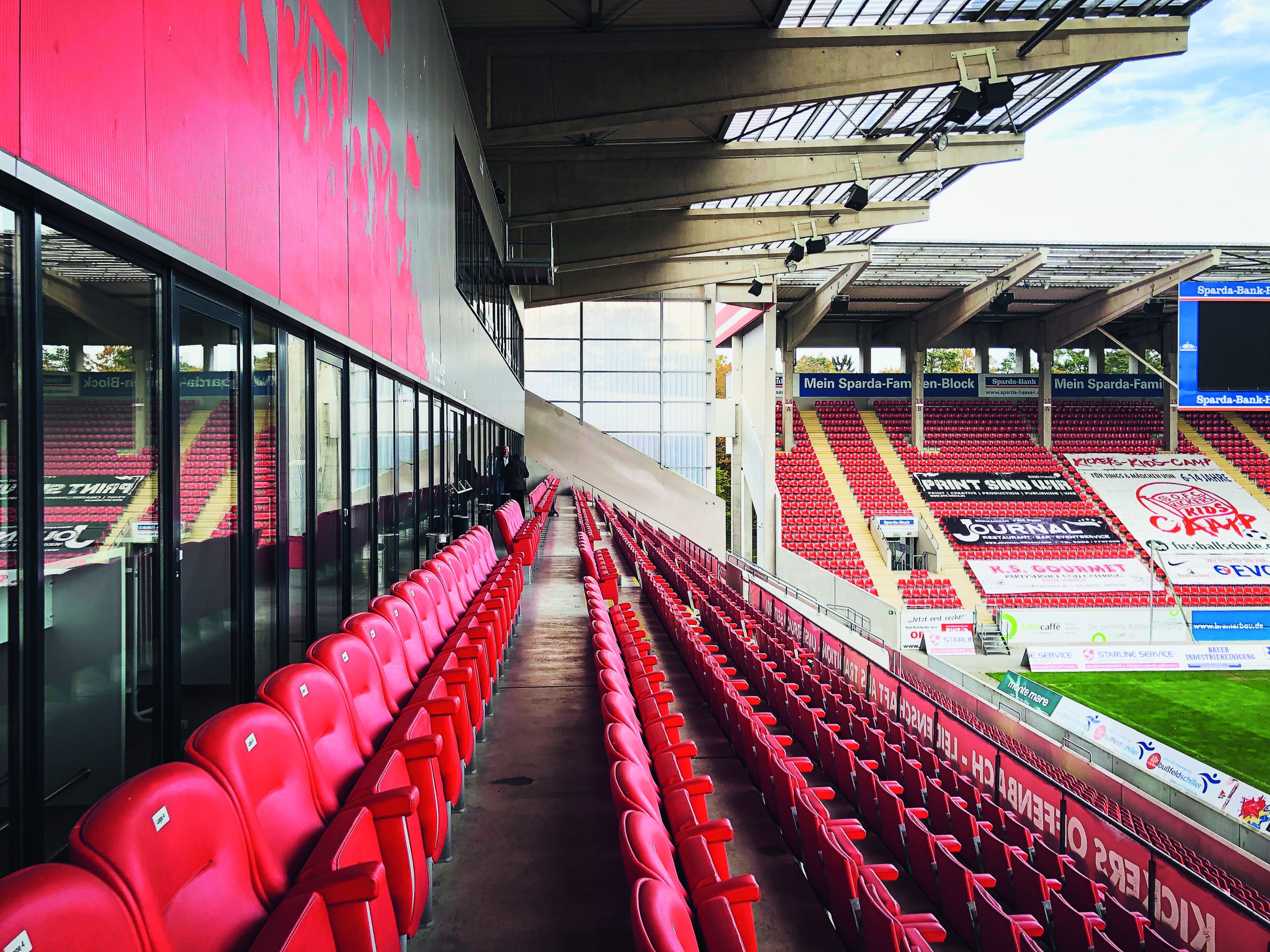 ABOVE THE ROWS - bestworkspaces.com