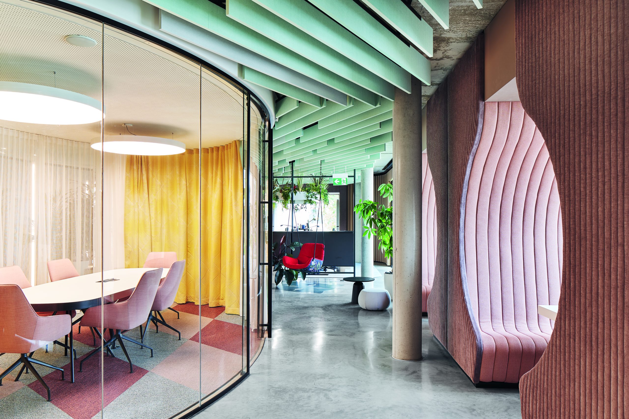 Cheers - bestworkspaces.com